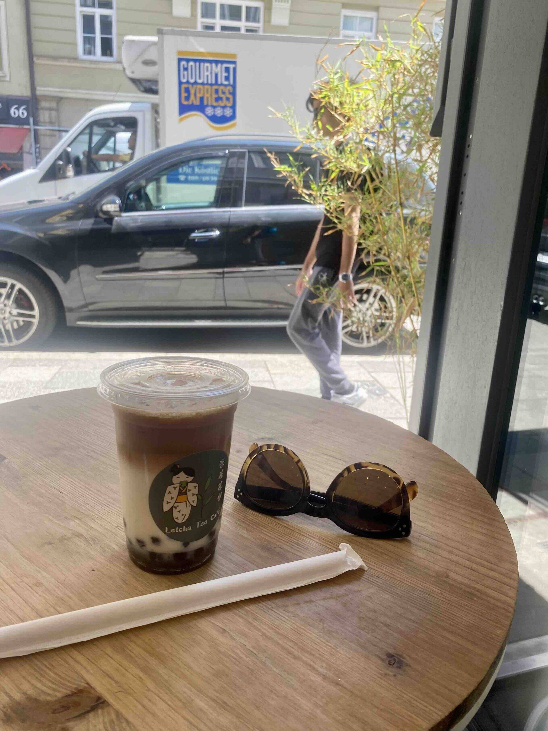 Letcha Tea Café München: Kleines Café für Bubble-Tea-Liebhaber